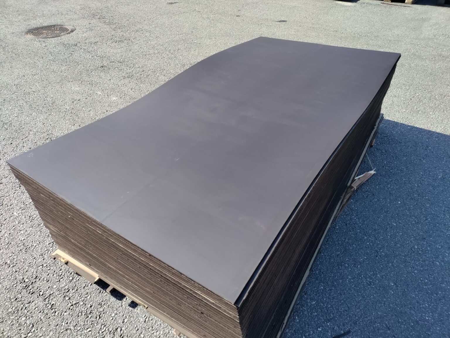 Vaneri 2-laatu 1250x2500 4-40mm filmivaneri 2 laatu k rauta